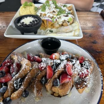 LA MO - Updated October 2025 - 343 Photos & 244 Reviews - 310 E Main St ...