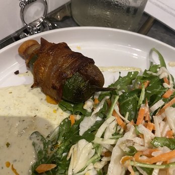 GATE 12 BAR & GRILL - Updated May 2024 - 170 Photos & 127 Reviews ...