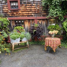 PICKITY PLACE - Updated July 2025 - 564 Photos & 183 Reviews - 248 ...