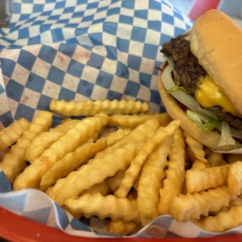 FINS DRIVE IN - Updated October 2024 - 95 Photos & 159 Reviews - 4090 ...