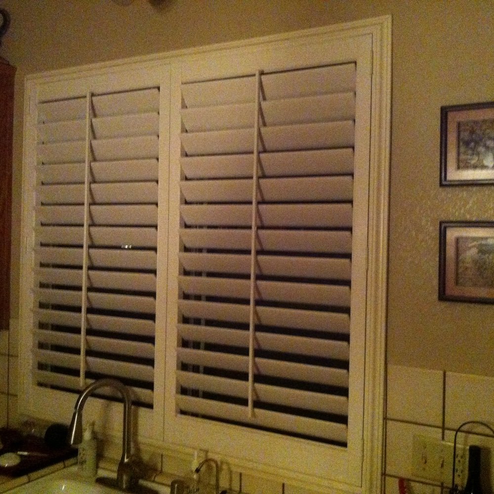 Taps On Window Bullet Tooth Tony