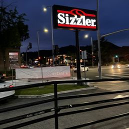 SIZZLER - Updated July 2025 - 585 Photos & 484 Reviews - 2920 Los Feliz ...