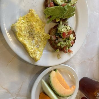 SPRINGFIELD FAMILY RESTAURANT - Updated December 2025 - 98 Photos & 137 ...