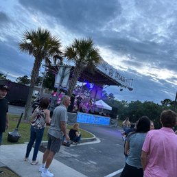 WILD WING CAFE - Updated January 2026 - 133 Photos & 212 Reviews - 417 ...