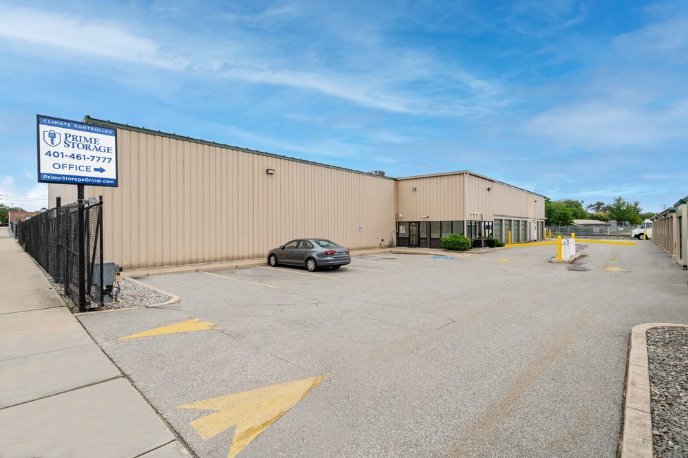 PRIME STORAGE - Updated January 2025 - 12 Photos - 54 Narragansett Ave ...