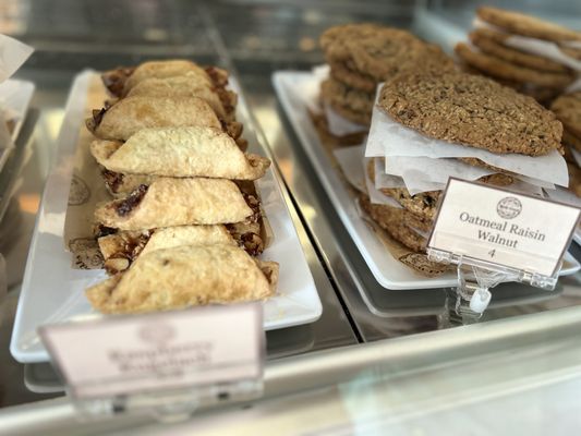 THE WELL-BRED BAKERY & CAFE - Updated December 2025 - 305 Photos & 312 ...