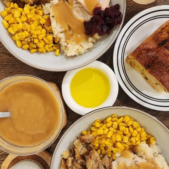 READING TERMINAL MARKET - Updated November 2024 - 7332 Photos & 7095 ...