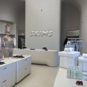 SKIMS - Updated December 2025 - 28 Photos & 14 Reviews - 8569 W Sunset ...