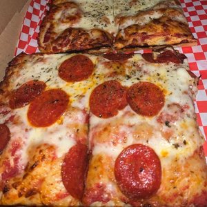 GOLDEN BOY PIZZA - 3887 Photos & 3988 Reviews - Pizza - 542 Green St ...