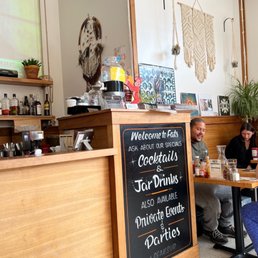 FAT’S FRIED CHICKEN & WAFFLES - Updated December 2025 - 1140 Photos ...