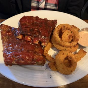COLLINS BROTHERS PUBLIC HOUSE - Updated July 2025 - 297 Photos & 207 ...