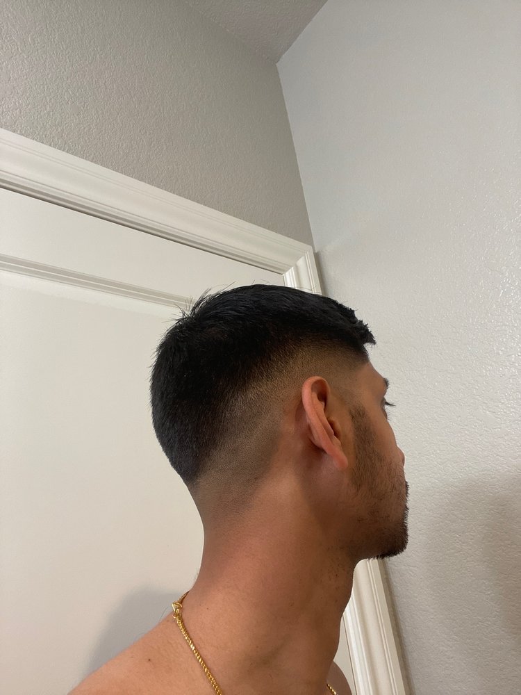 EBLENDZ DA BARBER - Updated December 2024 - 83 Photos - 2126 Newpark ...