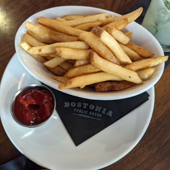 BOSTONIA PUBLIC HOUSE - Updated September 2024 - 2640 Photos & 2083 ...