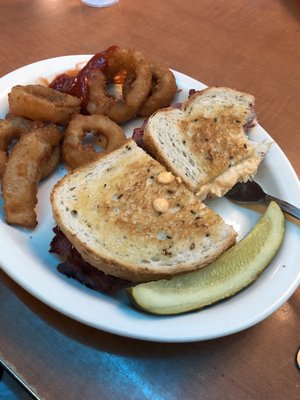 CAPITOL DINER - 199 Photos & 343 Reviews - 800 Eisenhower Blvd ...