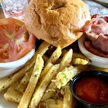 KORNER POCKET BAR & GRILL - Updated December 2024 - 151 Photos & 155 ...