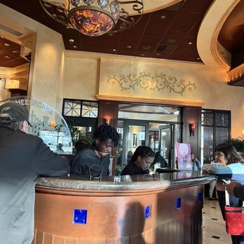 Cheesecake Factory Waiter