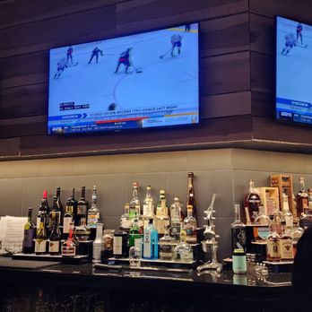 OLDE DOMINION TAVERN - Updated January 2026 - 77 Photos & 65 Reviews ...