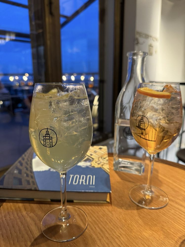 ATELJEE BAR - Updated March 2025 - 38 Photos & 26 Reviews - Yrjönkatu ...