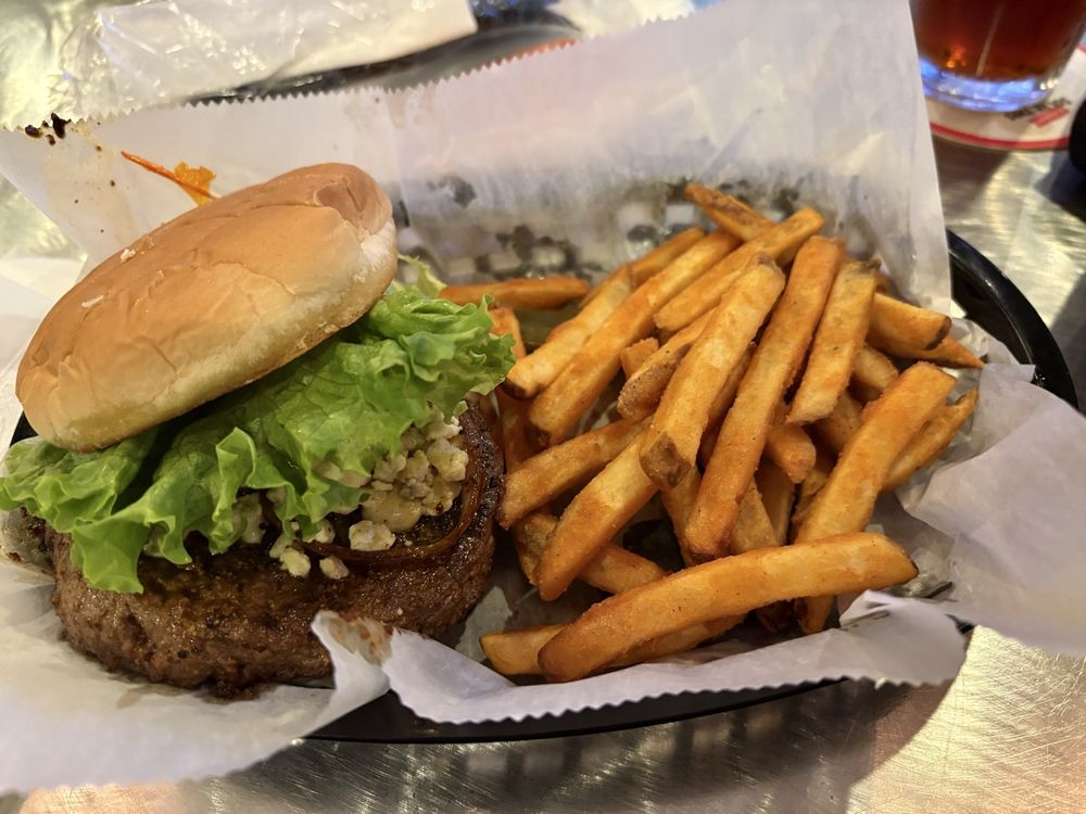 BARGOS GRILL & TAP - Updated December 2025 - 14 Photos & 54 Reviews ...