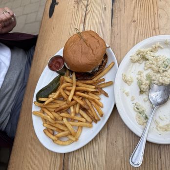 HOPMONK TAVERN - Updated January 2026 - 661 Photos & 900 Reviews - 230 ...