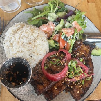 BONIFACIO - Updated July 2024 - 1071 Photos & 484 Reviews - 1577 King ...