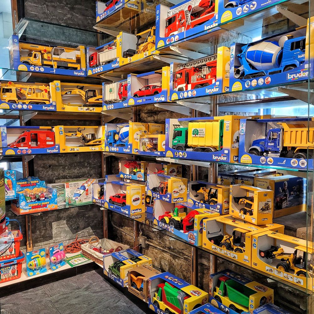 MAGIC MOUSE TOYS - Updated May 2024 - 73 Photos & 148 Reviews - 603 1st ...