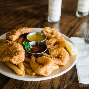 FREEWAY TAVERN - 34 Photos & 73 Reviews - American (Traditional) - 2001 ...