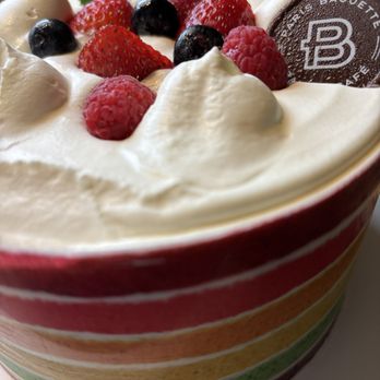 PARIS BAGUETTE - Updated December 2025 - 69 Photos & 40 Reviews - 549 ...