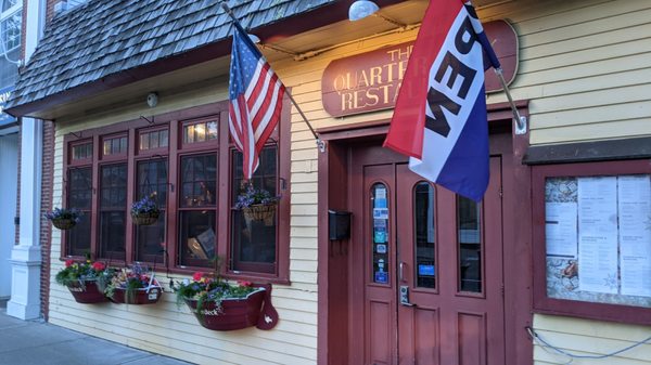 THE QUARTERDECK RESTAURANT - 301 Photos & 546 Reviews - 164 Main St ...