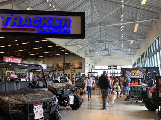 BASS PRO SHOPS - 153 Photos & 121 Reviews - 200 Bass Pro Dr, Round Rock ...