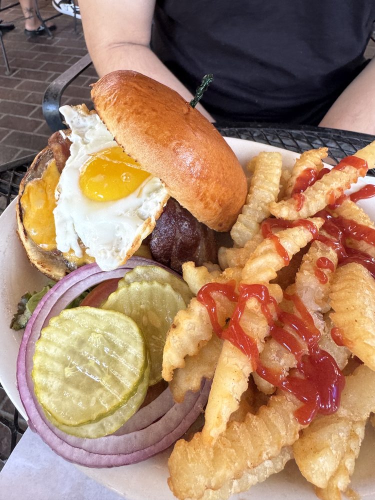 TONI’S COURTYARD CAFÉ - Updated September 2025 - 430 Photos & 752 ...