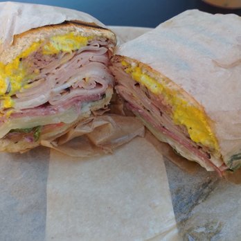 VONS - Updated April 2025 - 86 Photos & 125 Reviews - 7135 El Camino ...