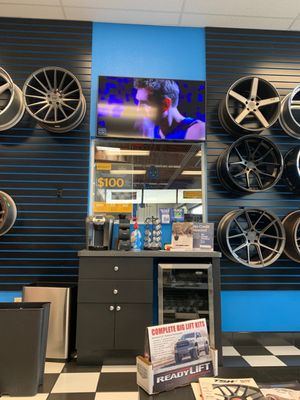 SAN DIEGO TIRE & WHEEL OUTLET - 90 Photos & 182 Reviews - 5880 Miramar ...
