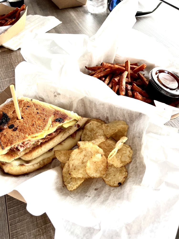 KETCH 22 - Updated October 2025 - 22 Photos & 23 Reviews - Arcadia ...