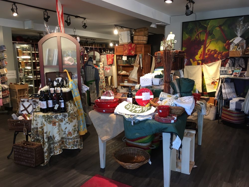 PENTICTON VISITOR CENTRE - Updated September 2024 - 10 Photos - 120 ...