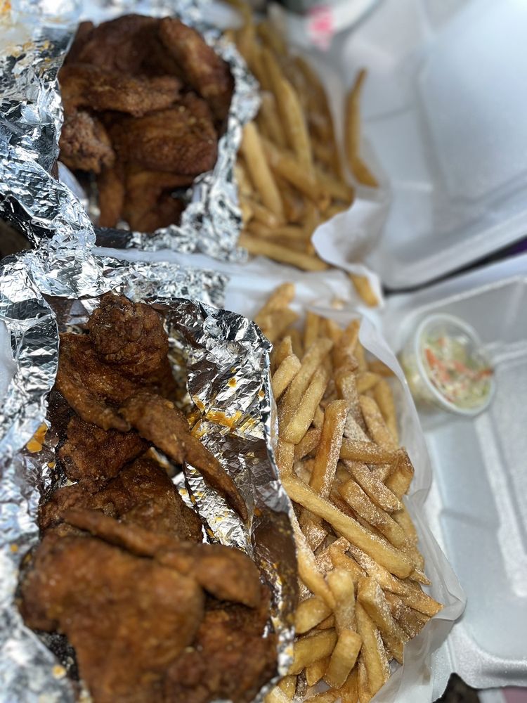 HOOK’S CATCH SEAFOOD & WINGS - COCONUT CREEK - Updated August 2025 ...