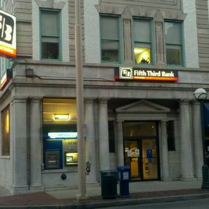 FIFTH THIRD BANK - Updated December 2024 - 18 Photos & 13 Reviews ...