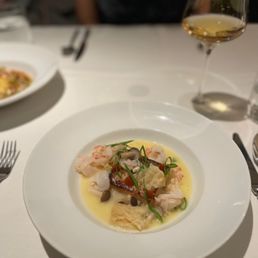 MOONCUSSER - Updated July 2025 - 605 Photos & 200 Reviews - 304 Stuart ...