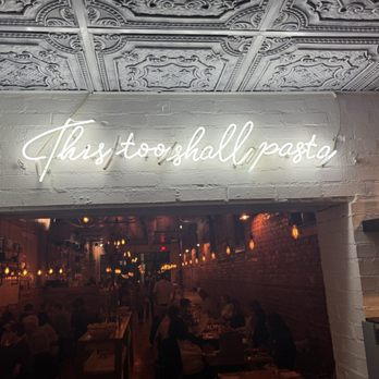 THE WHITE BULL - Updated June 2025 - 1022 Photos & 476 Reviews - 123 E ...