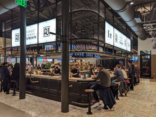 ELEMENT EATERY - 157 Photos & 50 Reviews - 5350 Medpace Way, Cincinnati, OH - Yelp