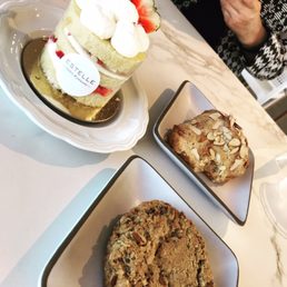 ESTELLE BAKERY & PÂTISSERIE - 1546 Photos & 692 Reviews - 2530 Arden Wy ...