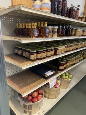 HEIDI’S FARMSTAND & BAKERY - Updated December 2025 - 29 Photos & 23 ...