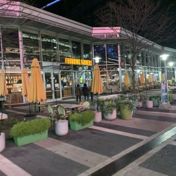 FOUNDING FARMERS RESTON STATION - Updated September 2024 - 1343 Photos ...