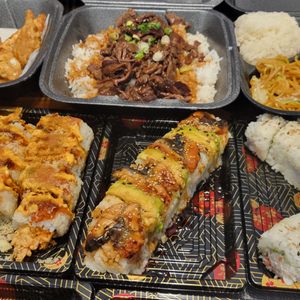 YOGIS GRILL TERIYAKI & ROLL - Updated August 2024 - 26 Photos & 38 ...