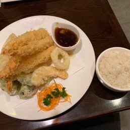 ITHACA SUMO JAPANESE HIBACHI AND SUSHI - Updated December 2025 - 267 ...