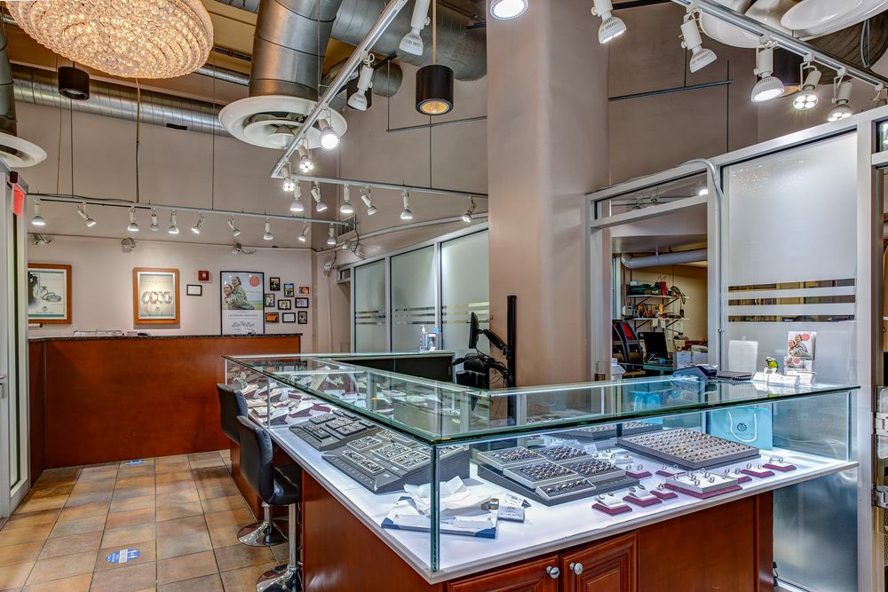 DIAMONDS - Updated July 2025 - 93 Photos & 11 Reviews - 68 E Madison St ...