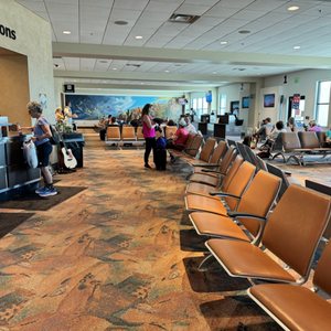 SALT LAKE EXPRESS - ST GEORGE - Updated November 2025 - 21 Photos & 96 ...