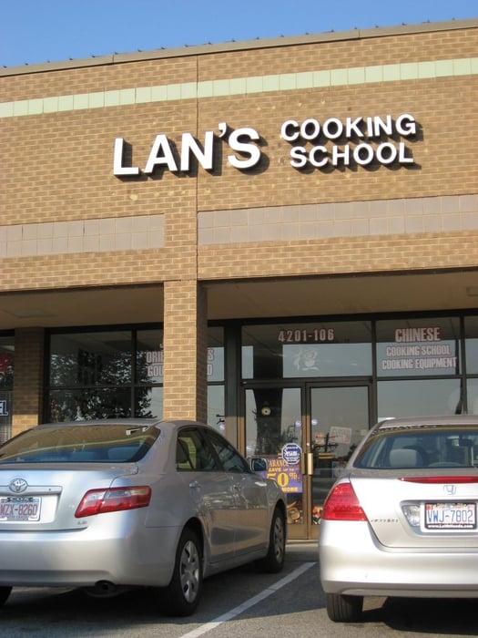 LANS GOURMET FOOD & GIFT - Updated October 2025 - 4201 University Dr ...