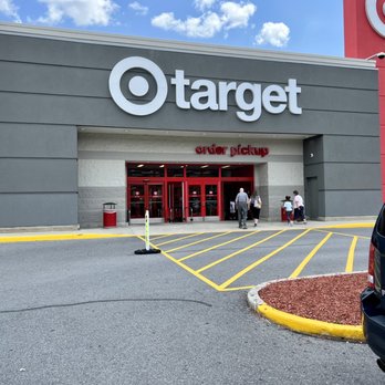 TARGET - Updated October 2025 - 24 Photos - 153 Sierra Dr, Altoona ...