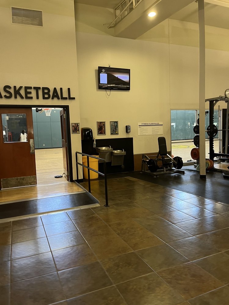 GOLD’S GYM - AUSTIN HESTER’S CROSSING - Updated January 2026 - 17 ...